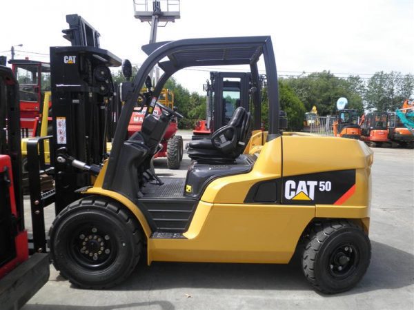 Caterpillar Forklift Diesel 5 Ton (DP50CN) | Arthamas Forklift